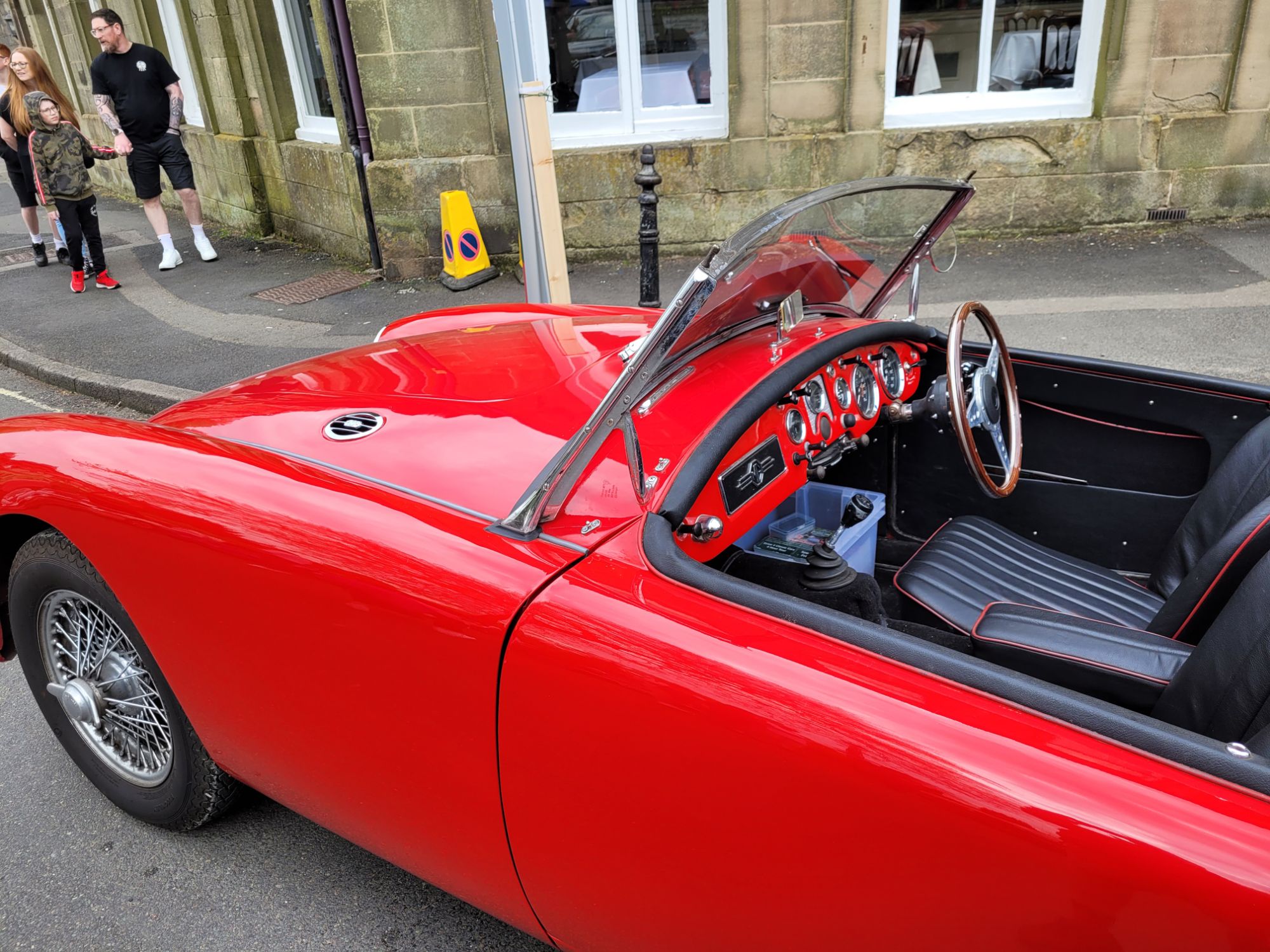 Buxton Spring Fair 2024 – MG RV8 info news and reviews