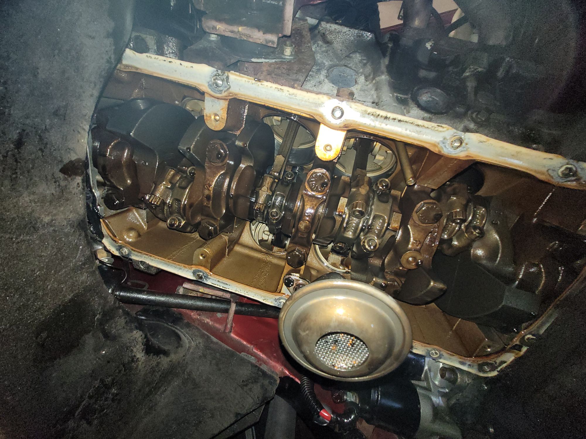 Sump Off to expose a clean engine – MG RV8 info news and reviews